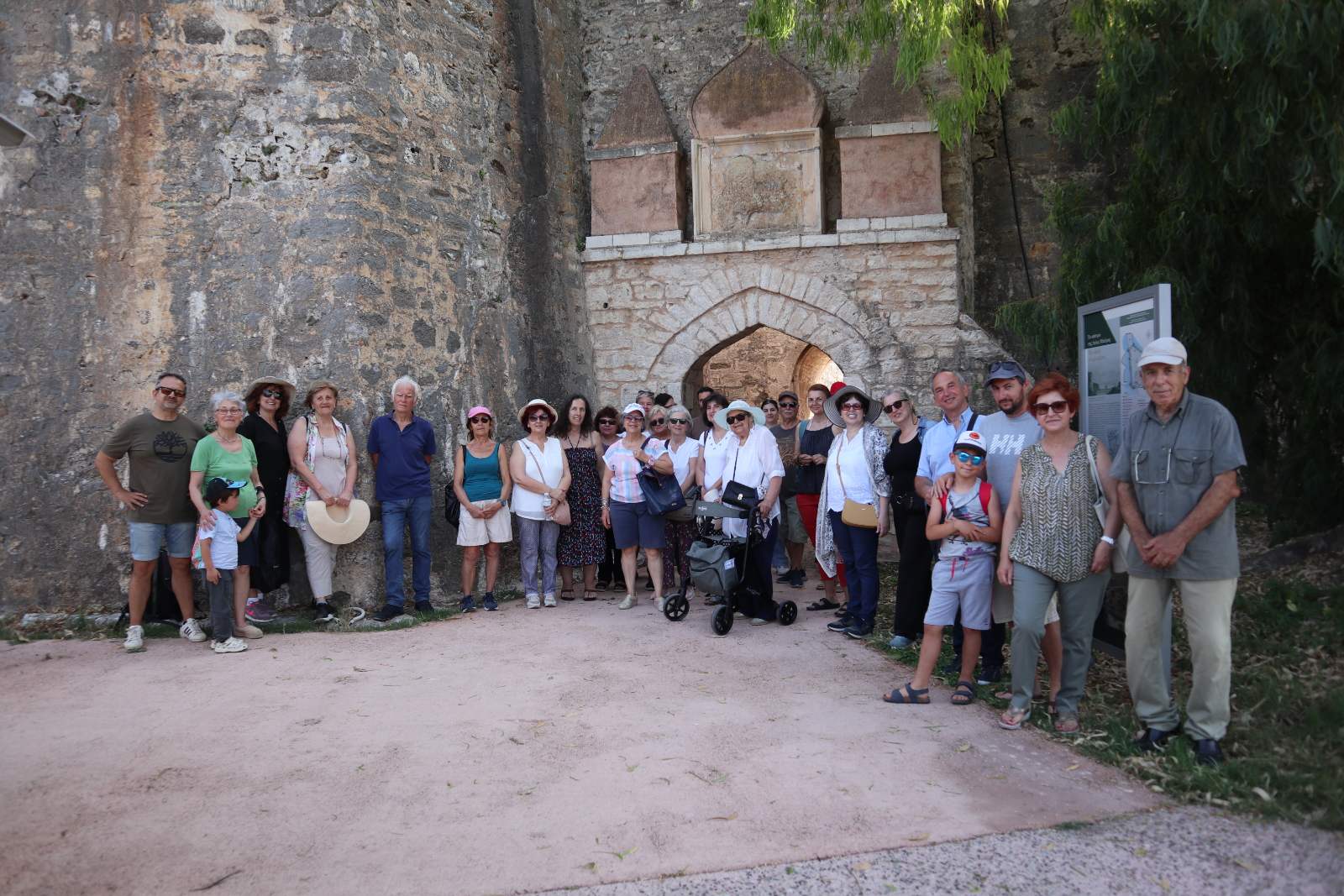 IMG-cfcf472c81f2e4fa3d74b08439d0a9c2-V